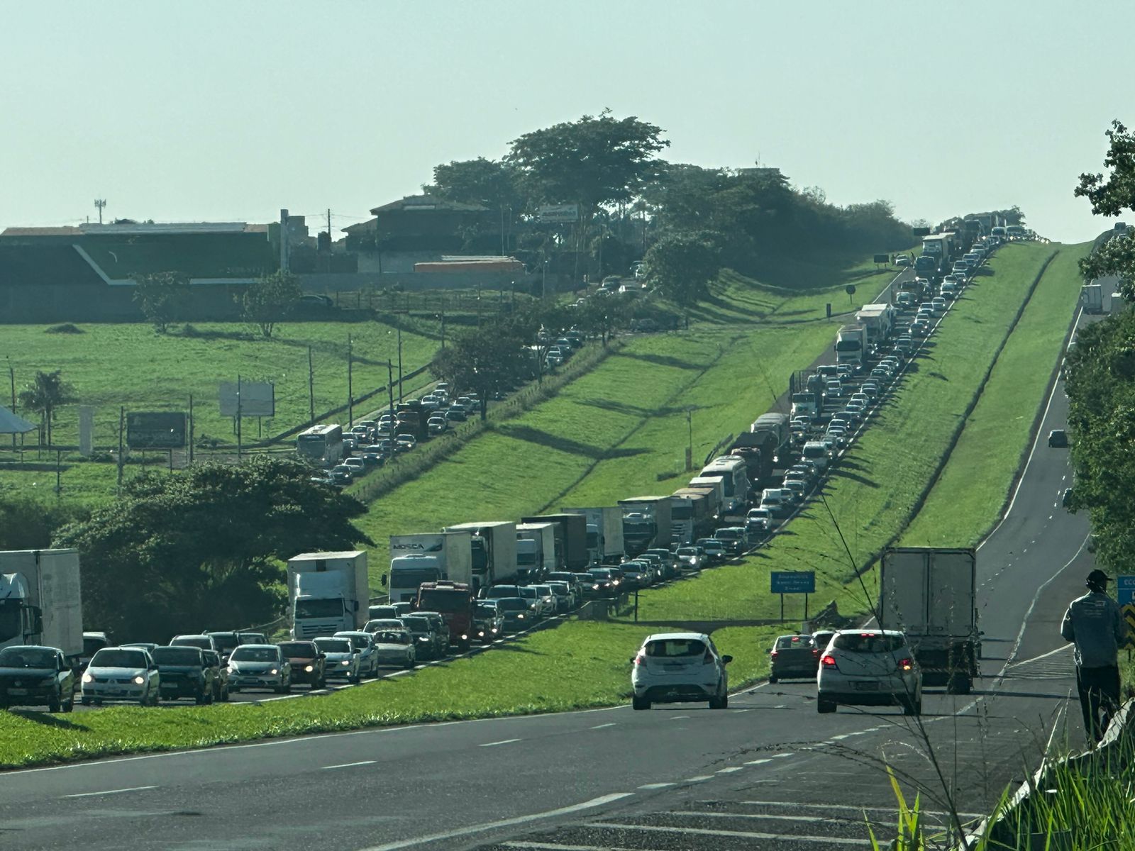 Engavetamento Na Washington Luís Provoca Congestionamento